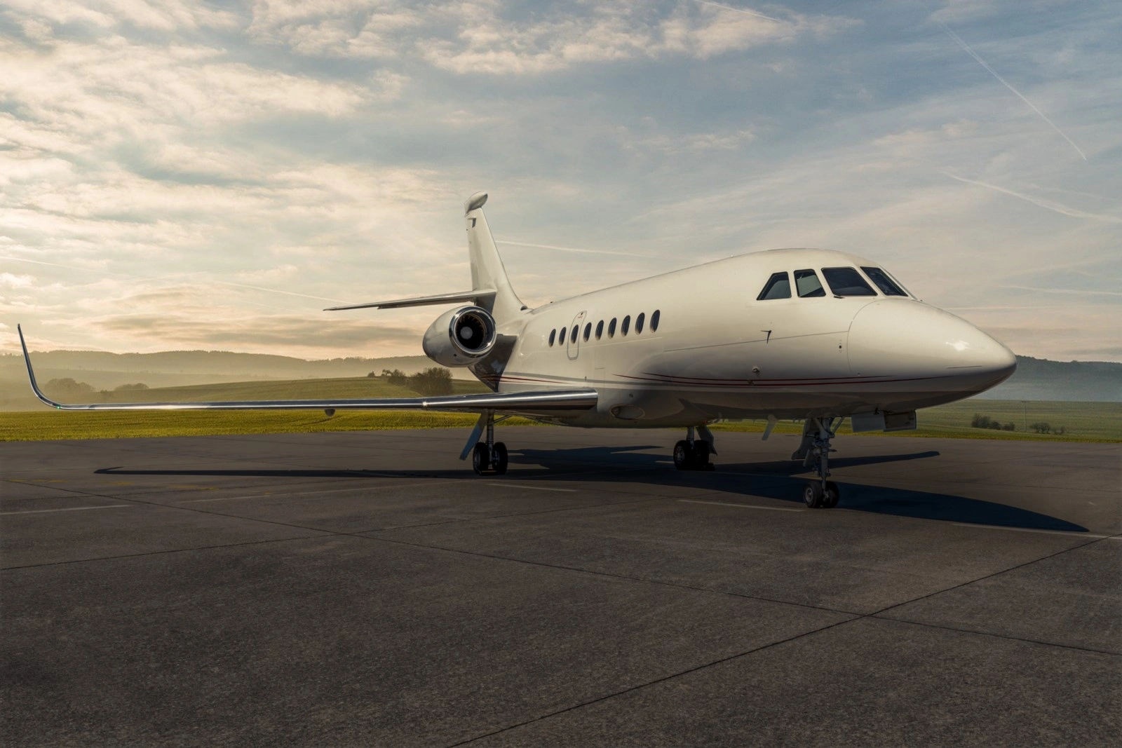 falcon 2000lx